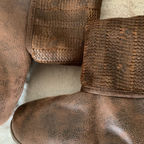 Avon | Shoes | Avon Memory Foam Cabot Knit Boot | Poshmark
